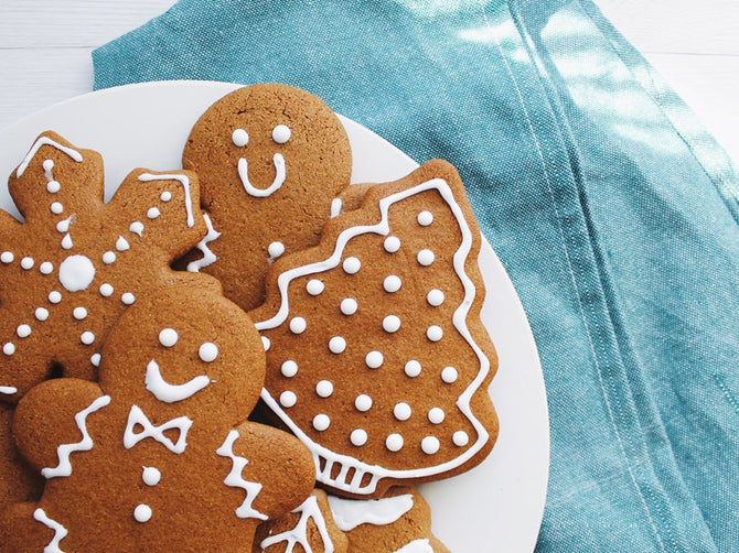 Vegan Gingerbread Protein Cookies